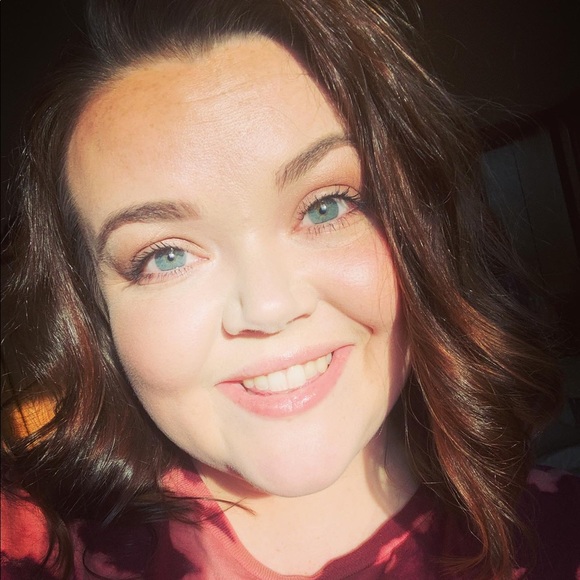 Kelsie's Closet (@kelsienugent95) | Poshmark